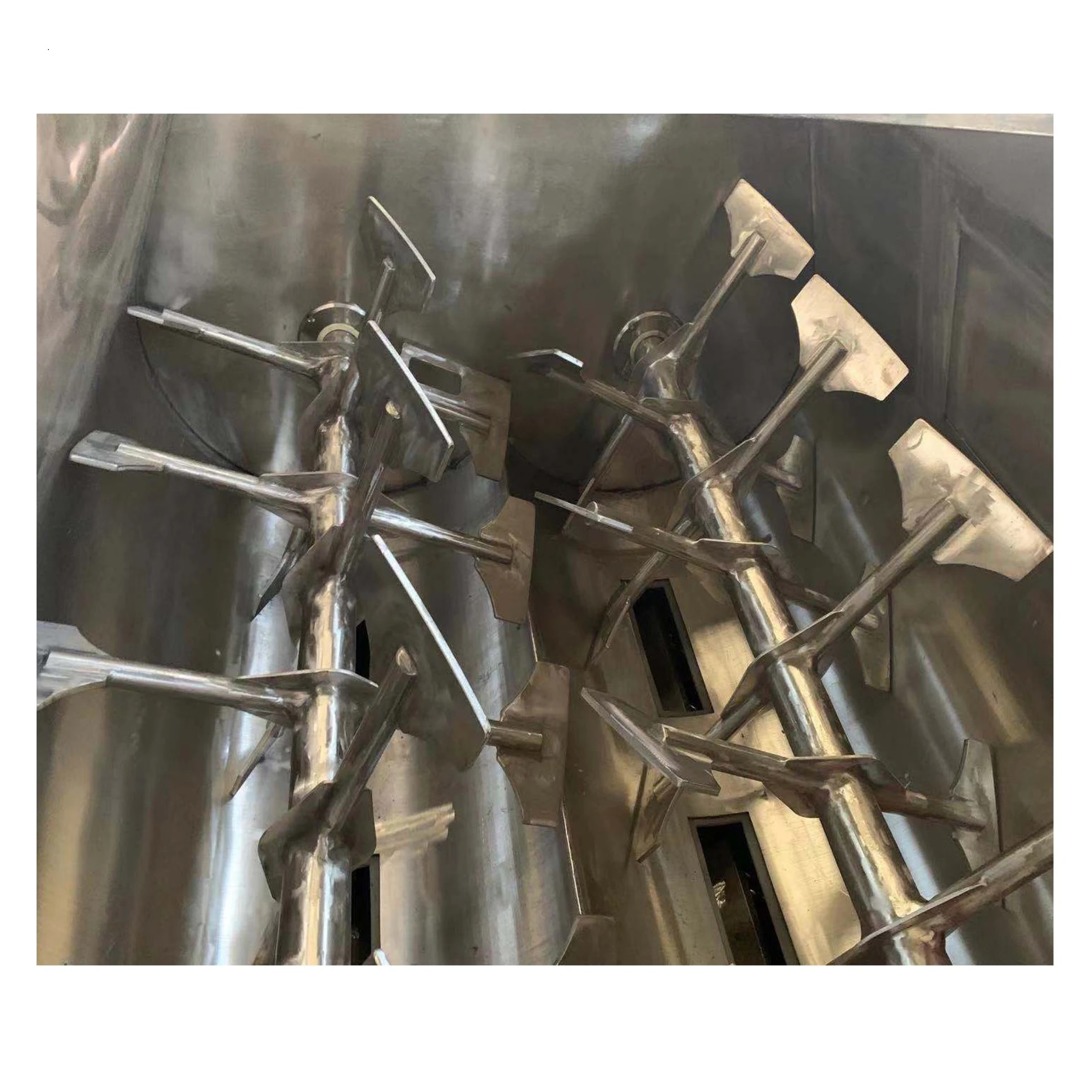 Horizontal Gravity-free Mixers